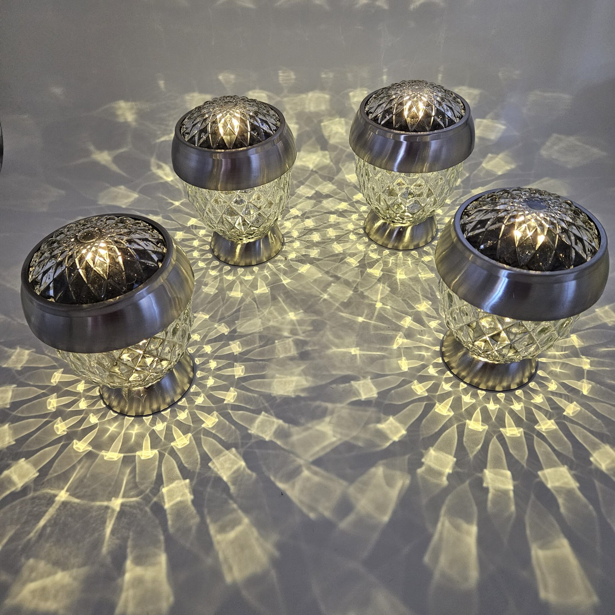 Solithia Kristall Solarleuchte 4er Set Rainbow - Kalle Kommt